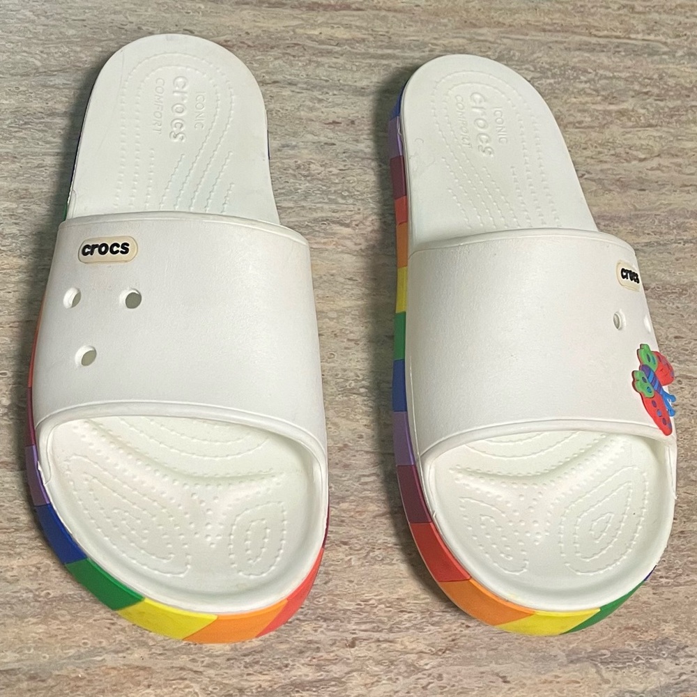 Crocs White And Rainbow Color Sandals. Unisex - Gem